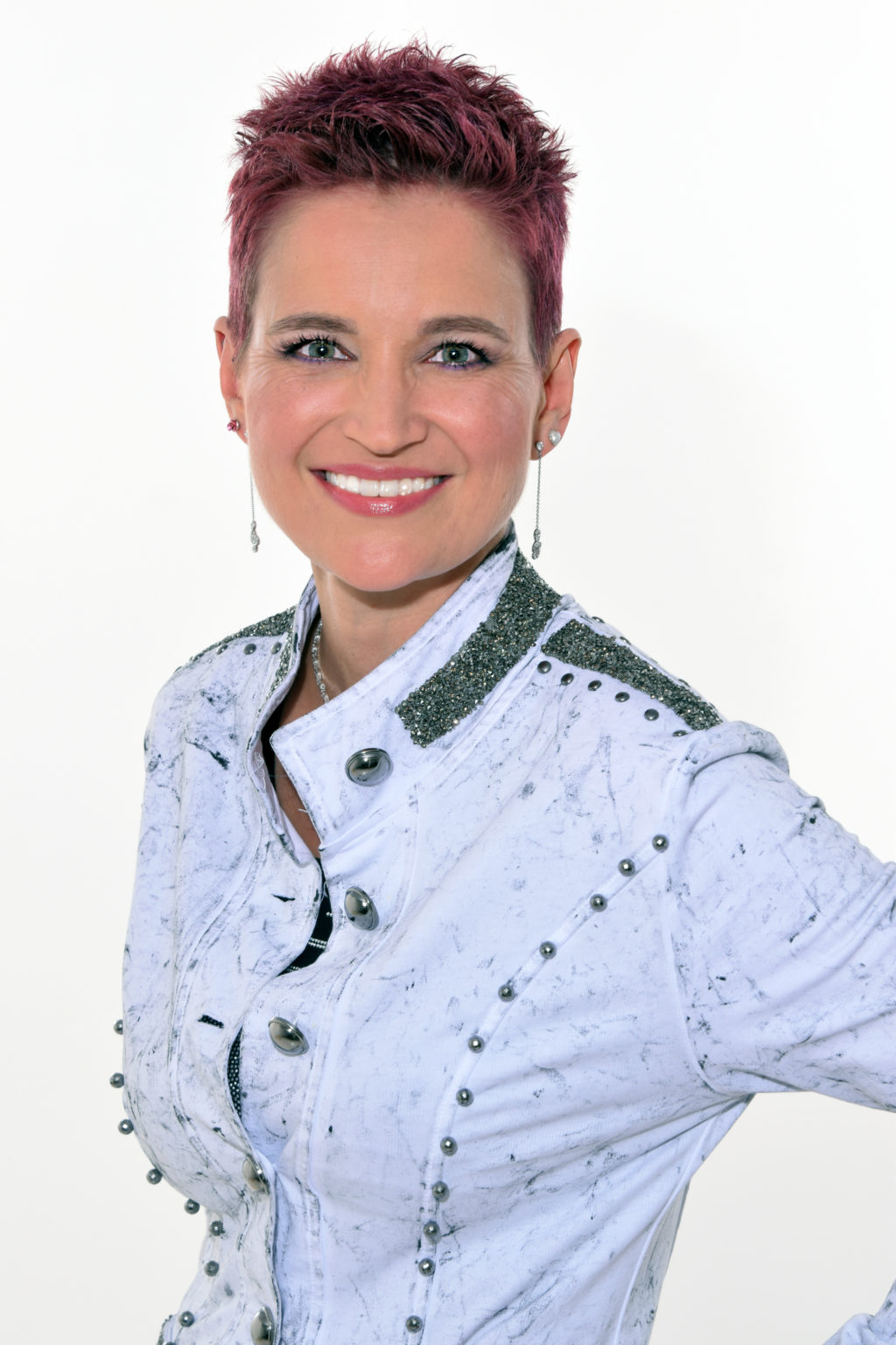 MARLEEN Marleen präsentiert – nach überstandener Krebserkrankung – ihre ...