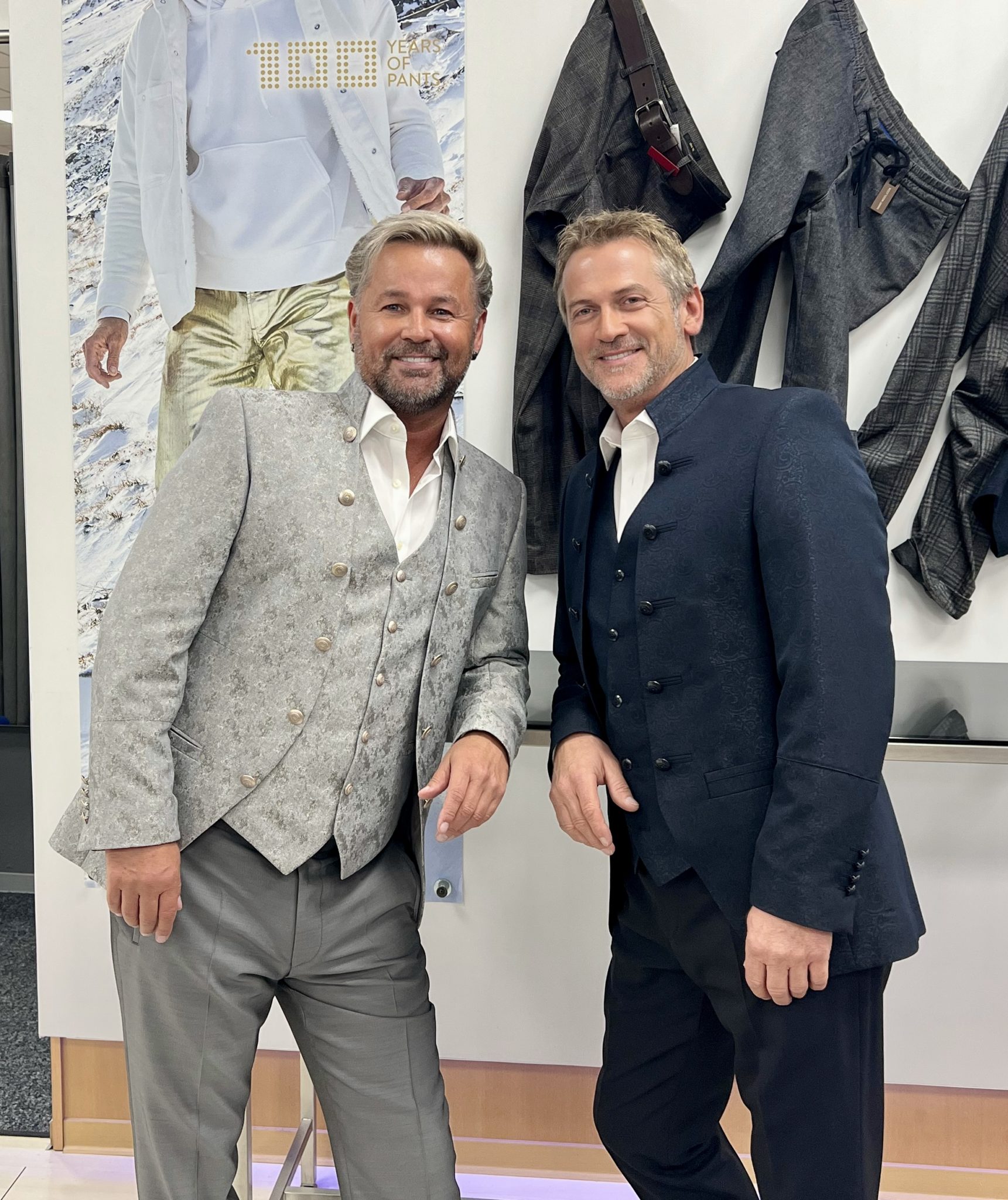 DIE FREUNDE Ex-„Schlagerpilot“ FRANK CORDES will mit HANSI SÜSSENBACH ...