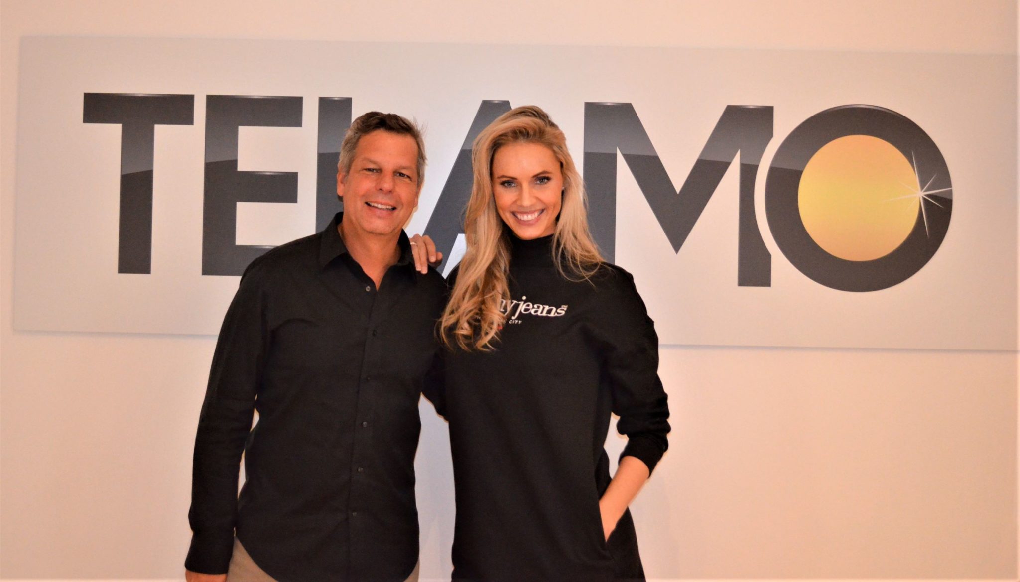 JENICE Sängerin und Gitarristin Jenice unterschreibt bei TELAMO! – Smago