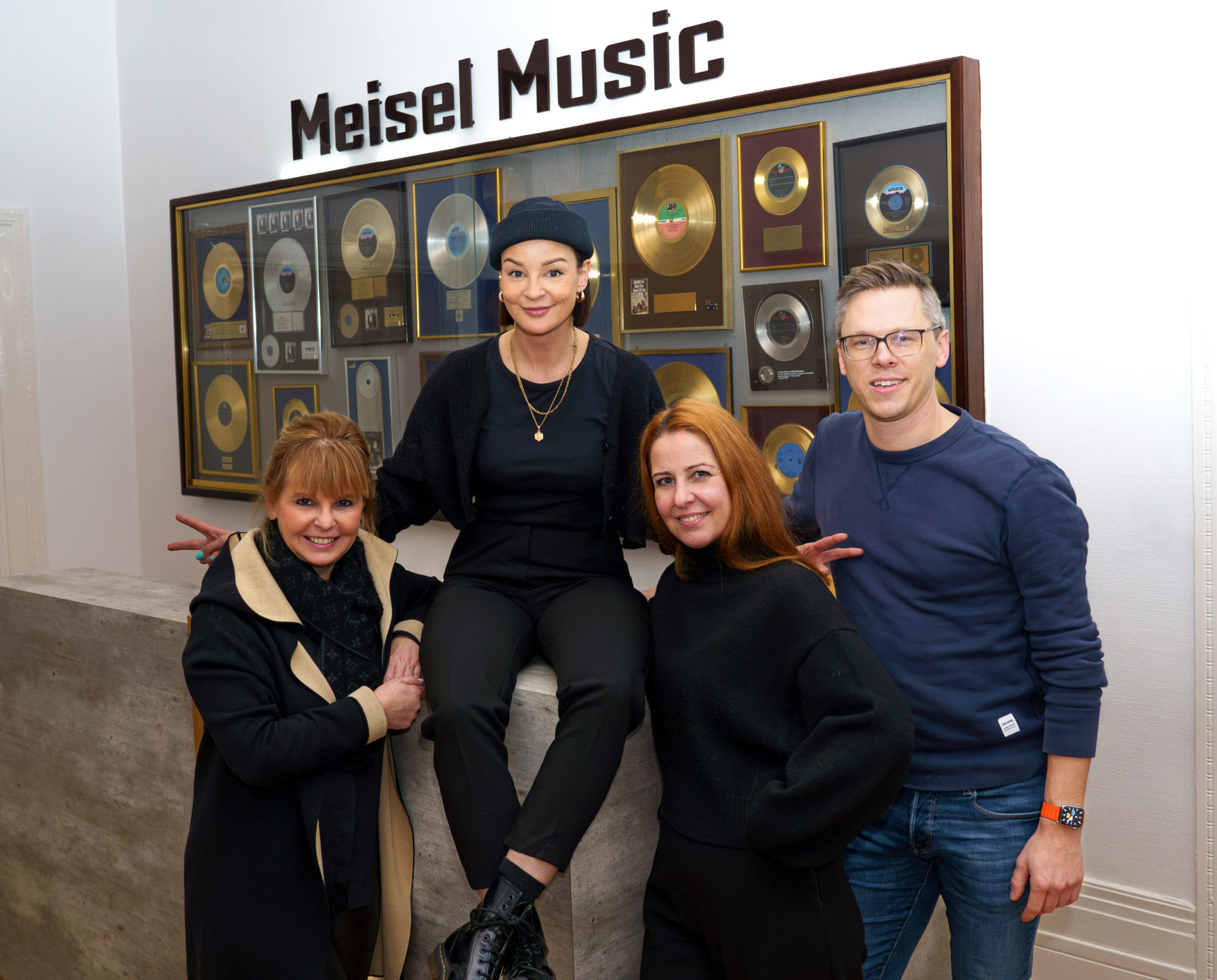 ALEXA VOSS Alexa Voss vertraut Meisel Music! – Smago