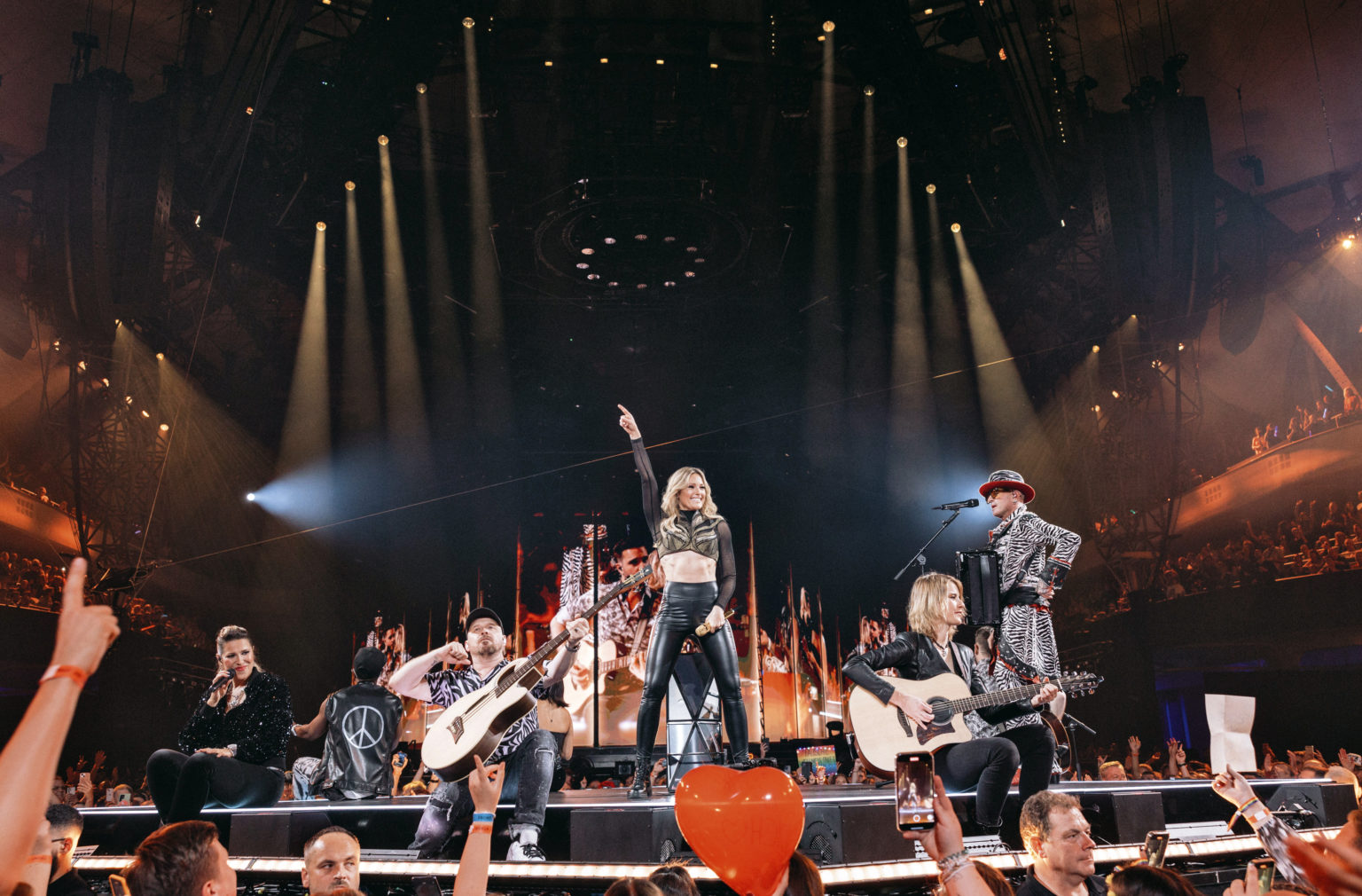 HELENE FISCHER Sa., 22.06.2024, SWR Fernsehen: „Helene Fischer – Rausch ...