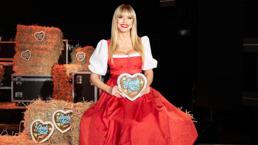 HEIDI KLUM mit THOMAS ANDERS, ROSS ANTONY, KRISTINA BACH, ROBERTO ...