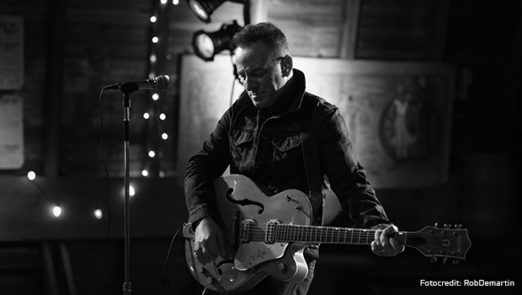 „OFFIZIELLE DEUTSCHE CHARTS“ (Gfk Entertainment) Bruce Springsteen ist ...