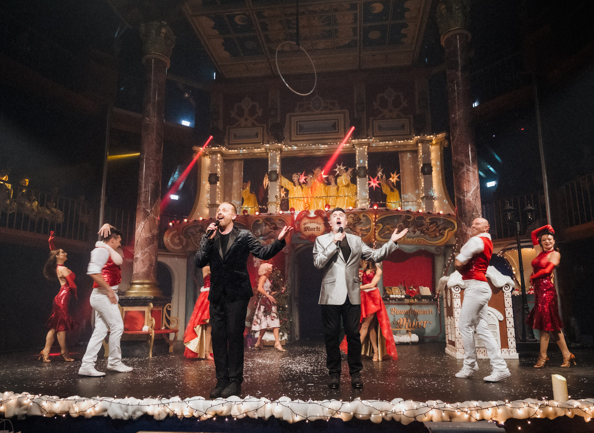 ROSS ANTONY & PAUL REEVES Erfolgreicher Start von „Crazy Christmas ...